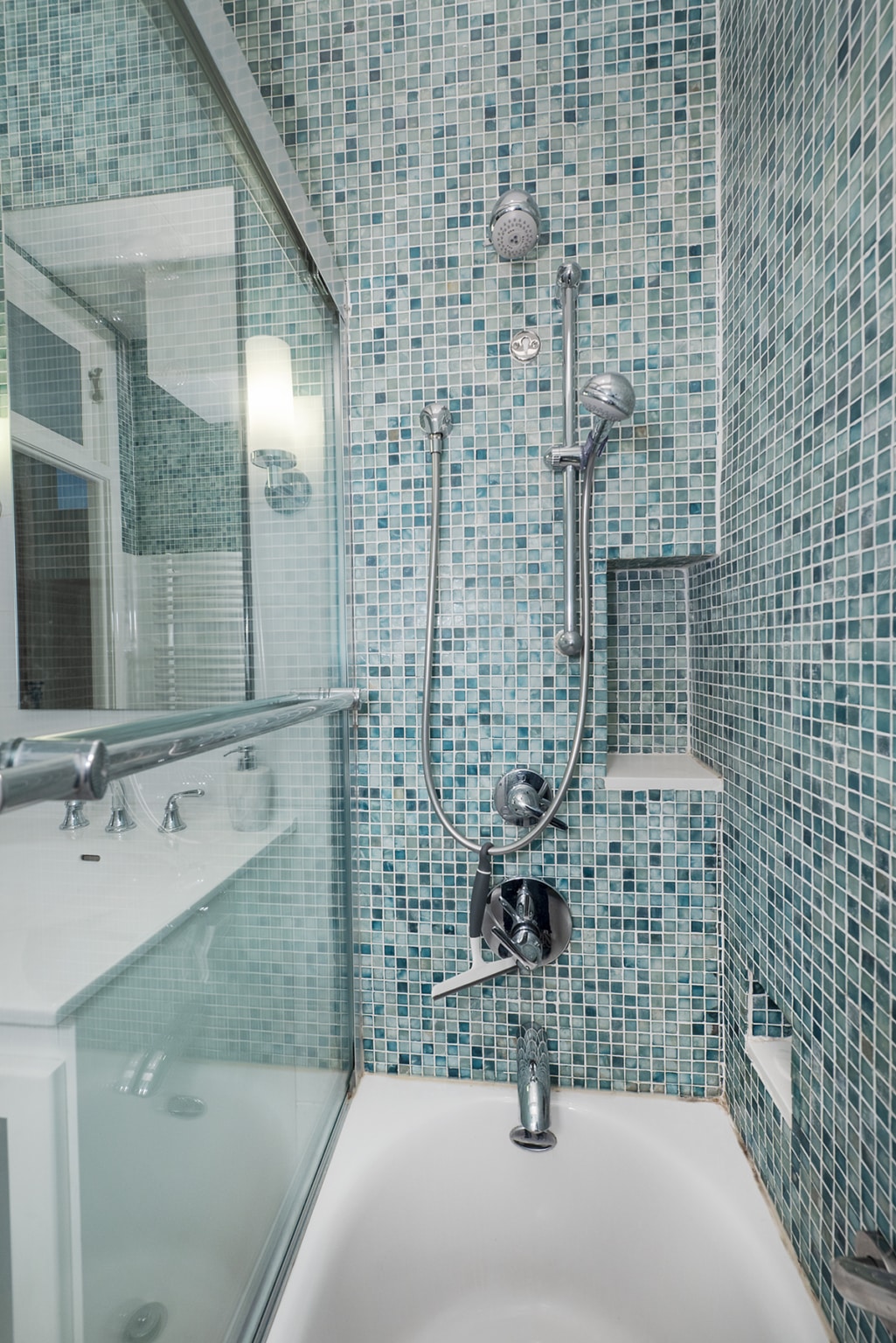 Bathroom Shower Fixtures & Faucets Designs | MyHome
